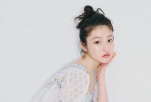 【今田美桜の家族構成】母親はパン屋で兄弟は3人！父親はそっくりでイケメンすぎ！画像 – 家族の肖像